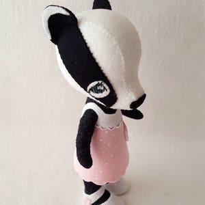 Li'l Luvs Bashful Badger Instant Download Pattern - Etsy