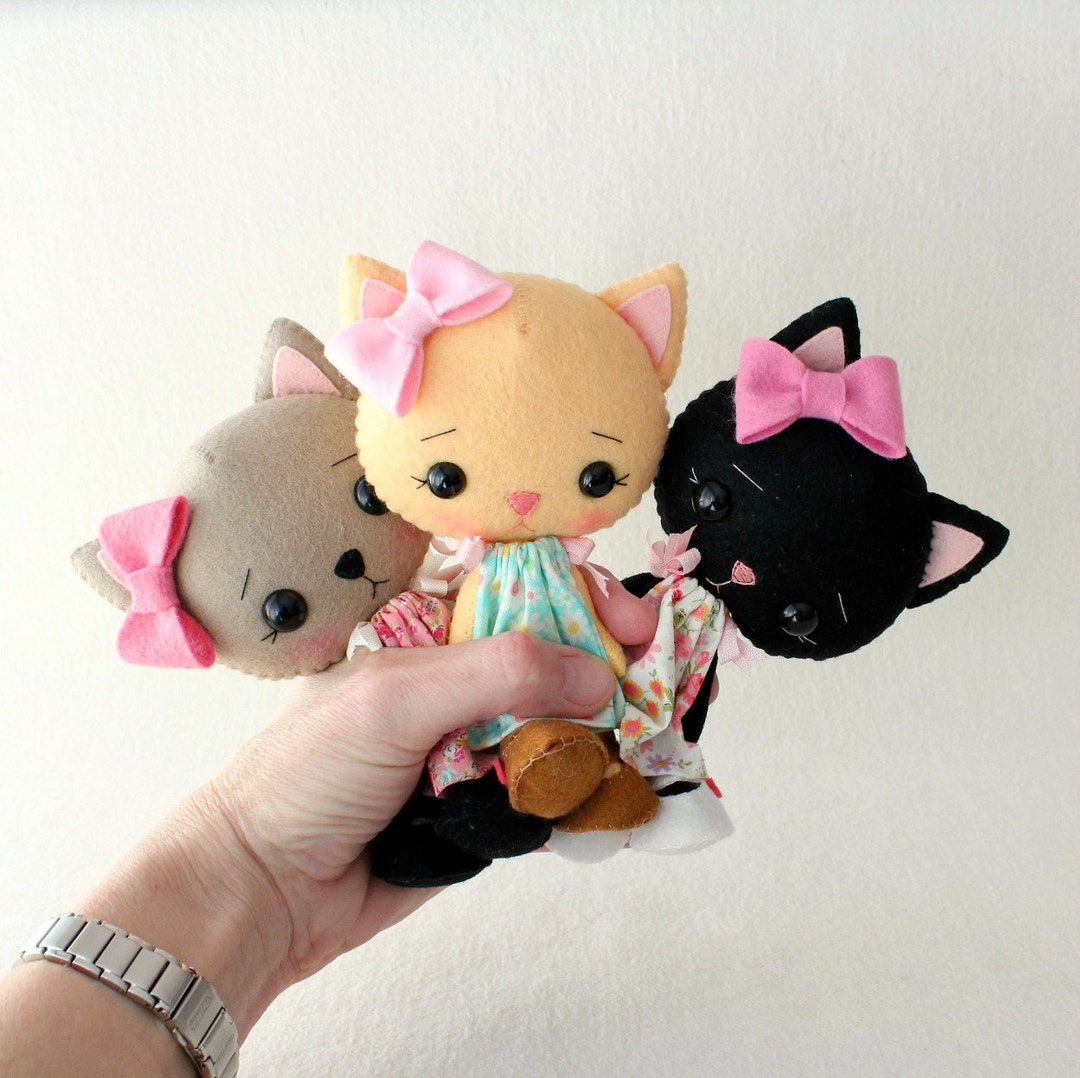 Flora the Explorer Pdf Pattern - Etsy