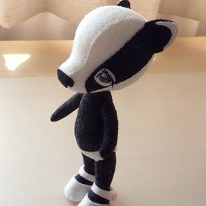 Li'l Luvs Bashful Badger Instant Download Pattern - Etsy