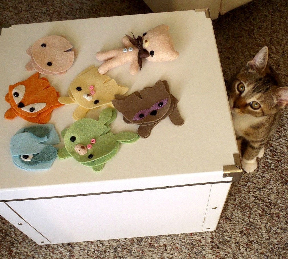 Tag-alongs Set of Seven - Etsy