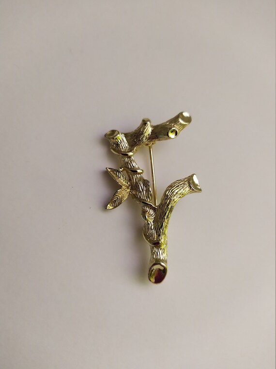 Letter F brooch Sarah Coventry alphabet brooch Gold … - Gem