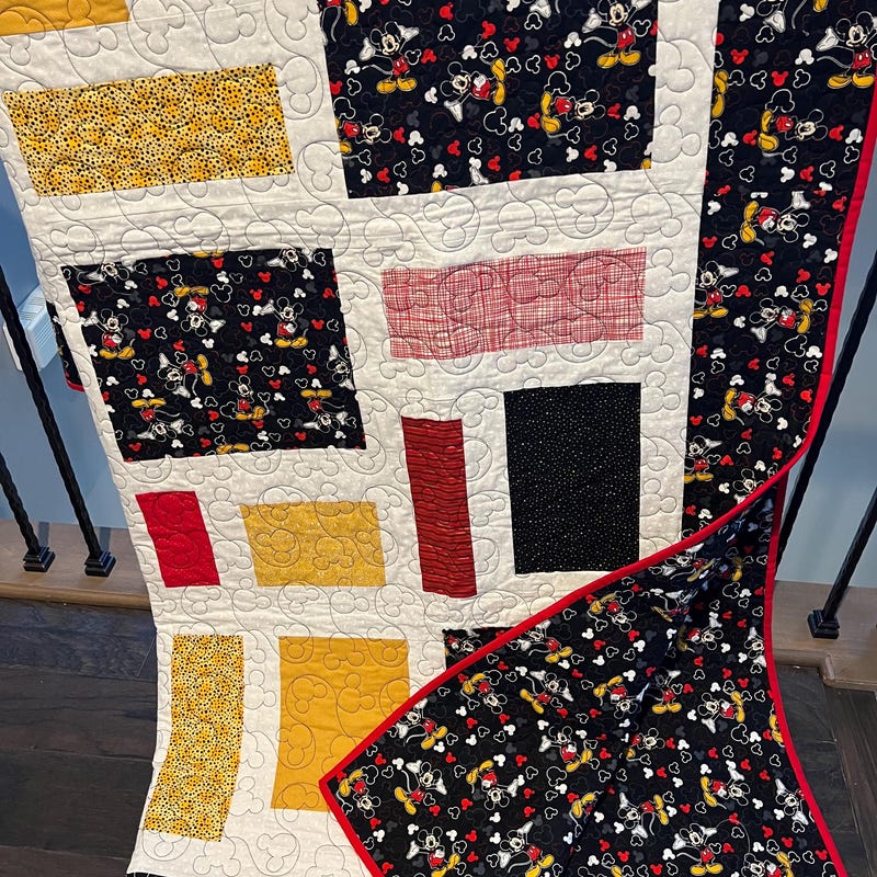 Mickey Mouse Quilt - Etsy