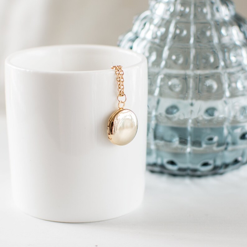 Small Round Locket Necklace Simple Circle Locket Minimalist | Etsy