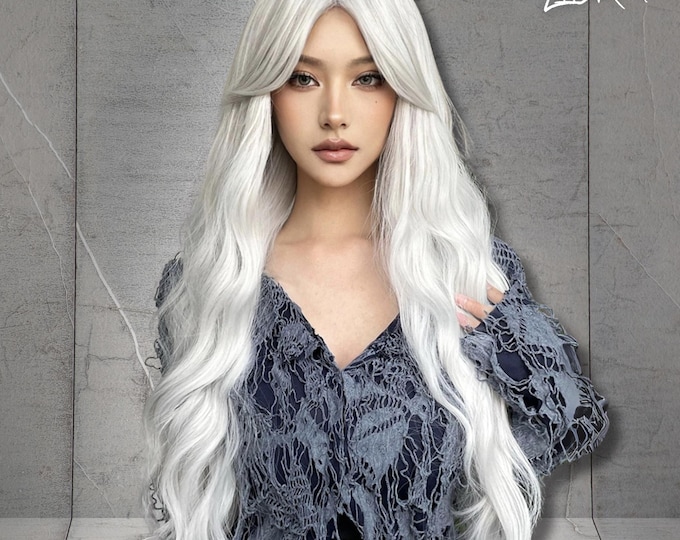 Ashy Gray Layered Lace Front Wig, Salt and Pepper Hair, Silver Grey ...