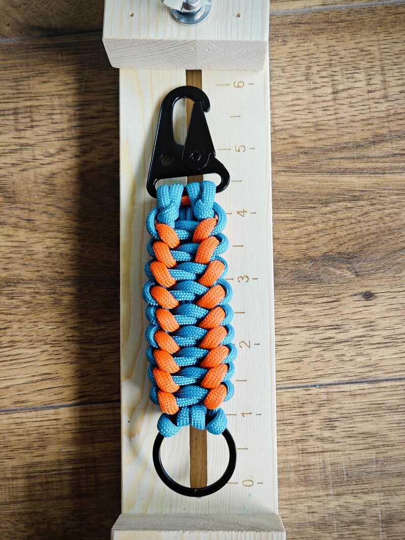DIY Paracord Keychain Tutorial | Pattern for Handmade Present | PDF ...