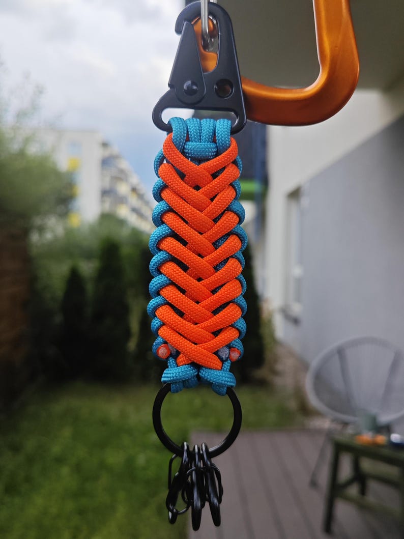 DIY Paracord Keychain Tutorial | Pattern for Handmade Present | PDF ...