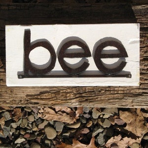 Bee Metal Word Sign Wall Sign Farmhouse Decor - Etsy