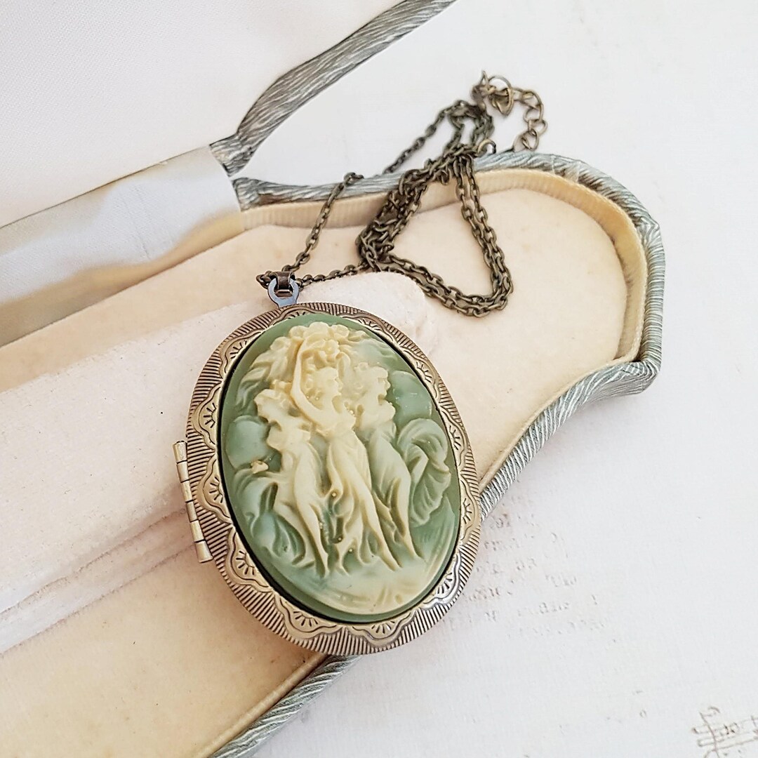 Three Muses Cameo Locket, Green and Cream Vintage Victorian Style ...