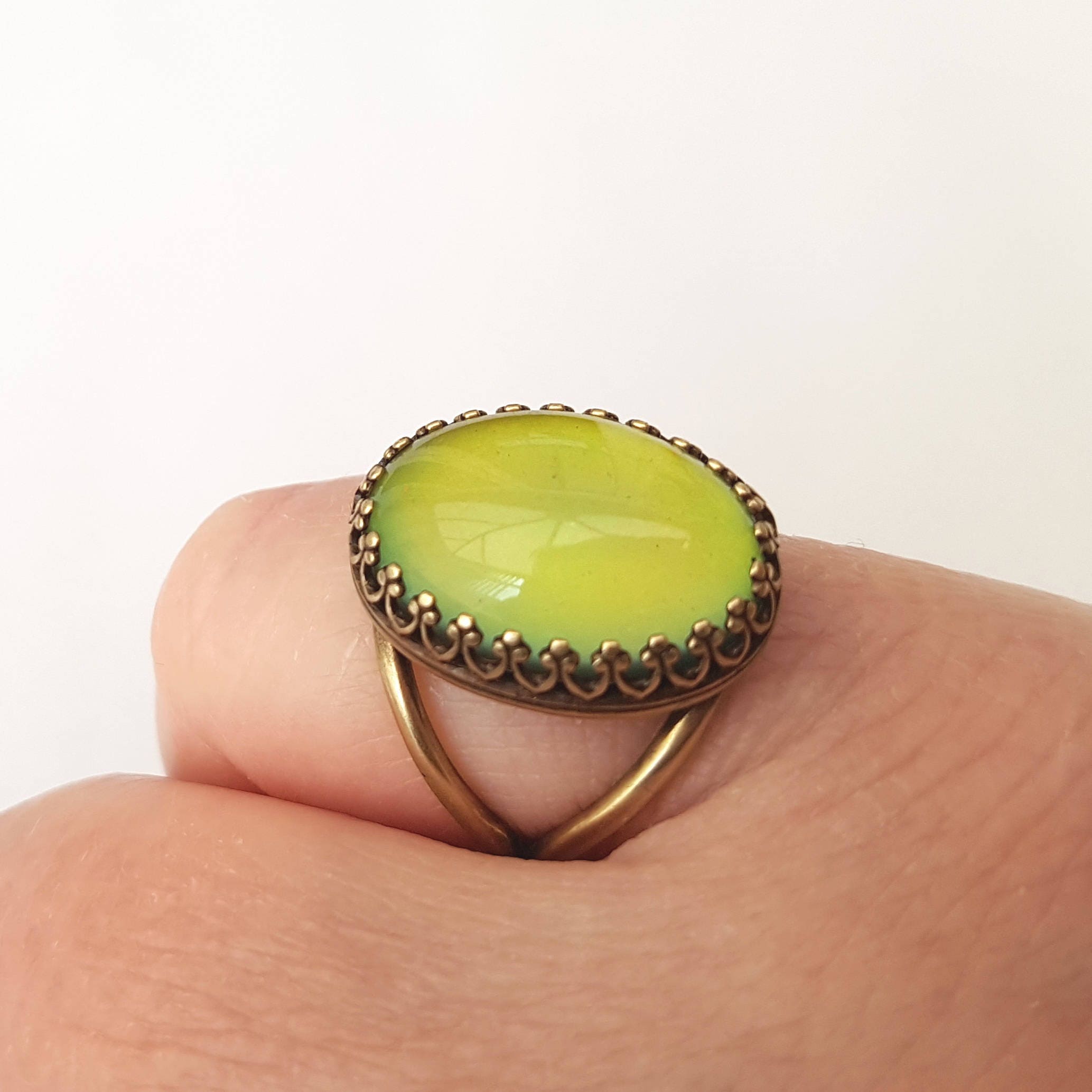 Antique Bronze Mood Ring Colour Changing Mood Stone Ring - Etsy UK