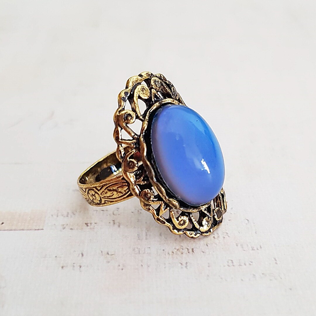 Gold Filigree Mood Ring, Adjustable Colour Changing Mood Stone Ring in ...