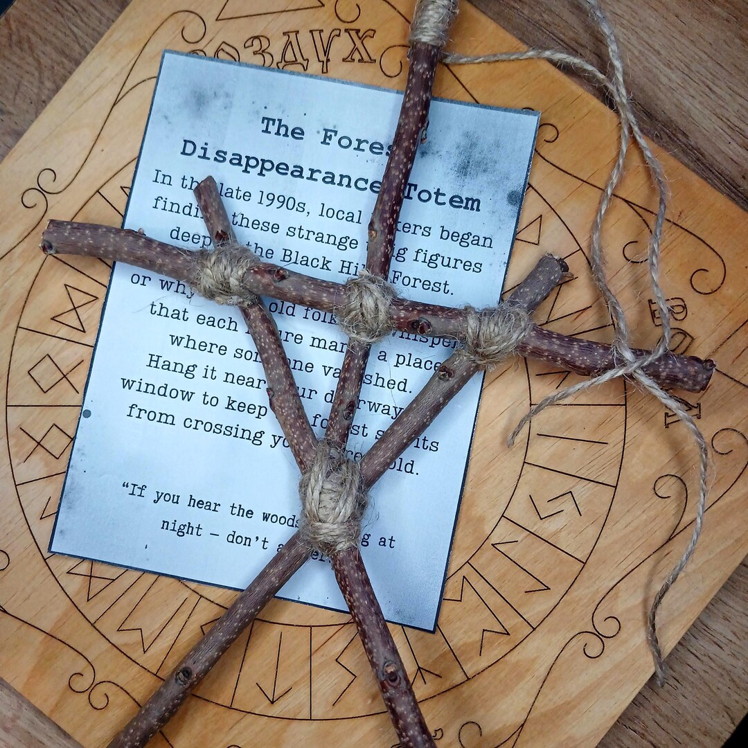 Stickman Totem, Horror Movie Decor, Witch Door Hanger & Protection ...