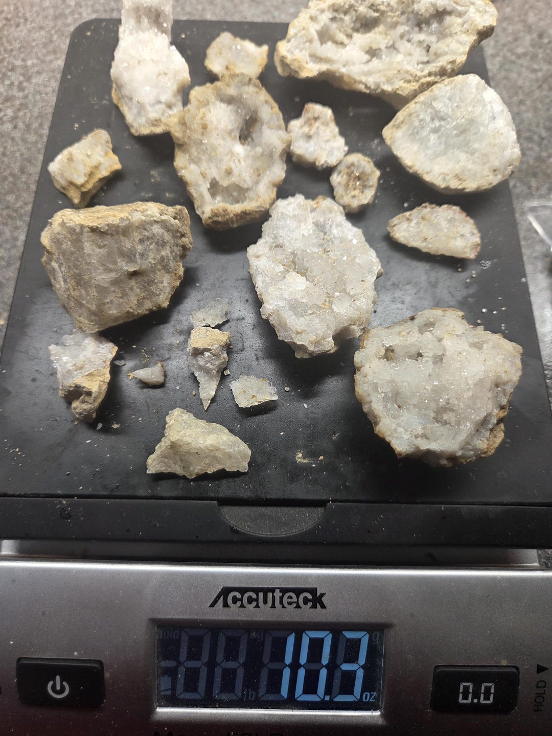 10 Oz Keokuk Geode Pieces - Etsy