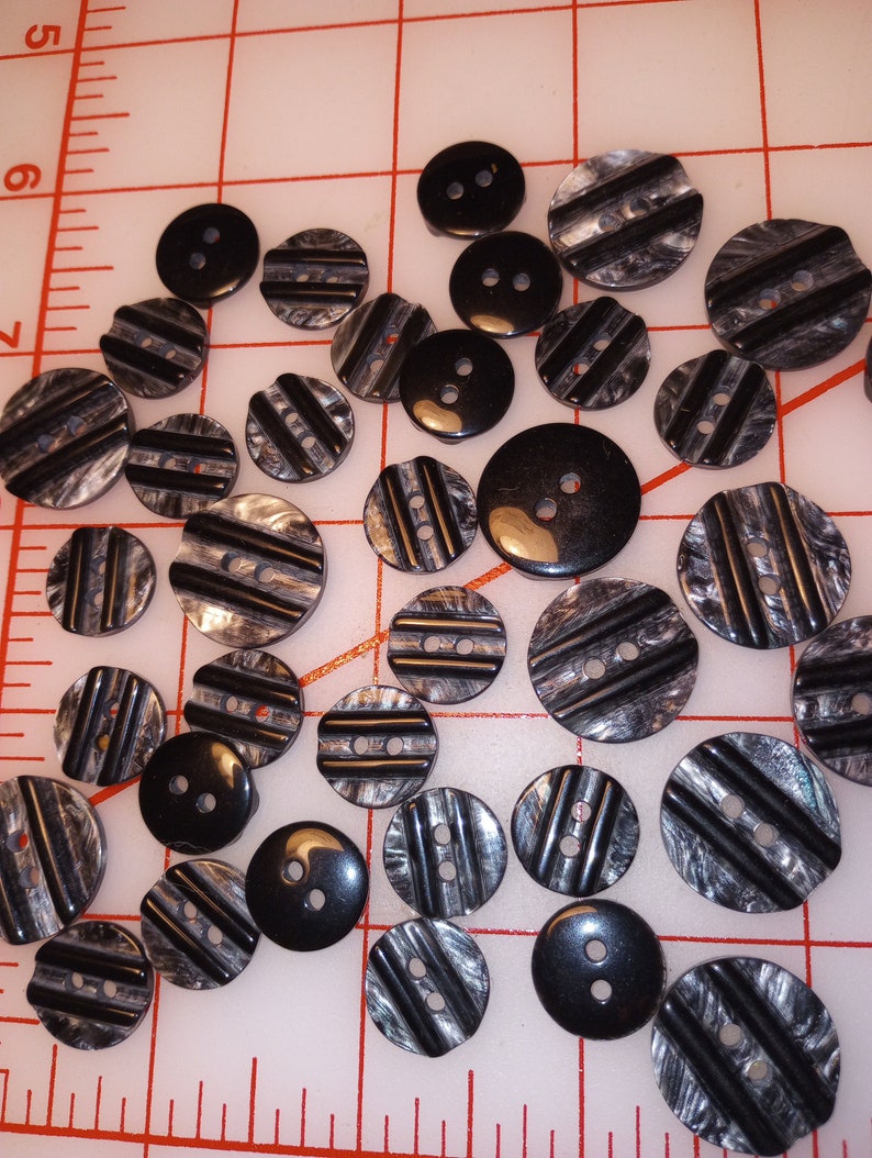 15 SMALL Vintage Italian Buttons Pearlized Grey and Black Plastic ...