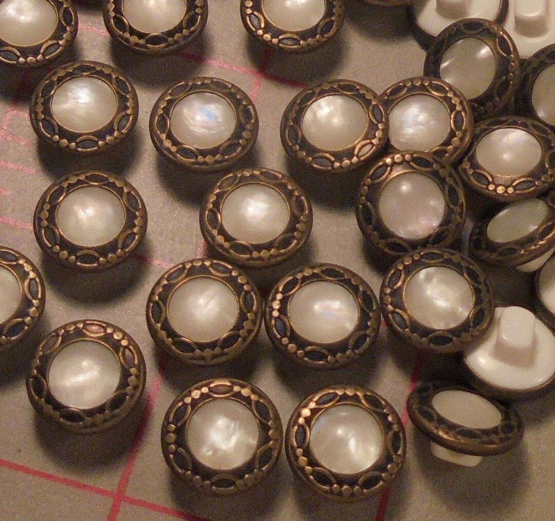 10 Vintage Cute Little Shank Buttons Pearlized White Engraved Metal Rim ...