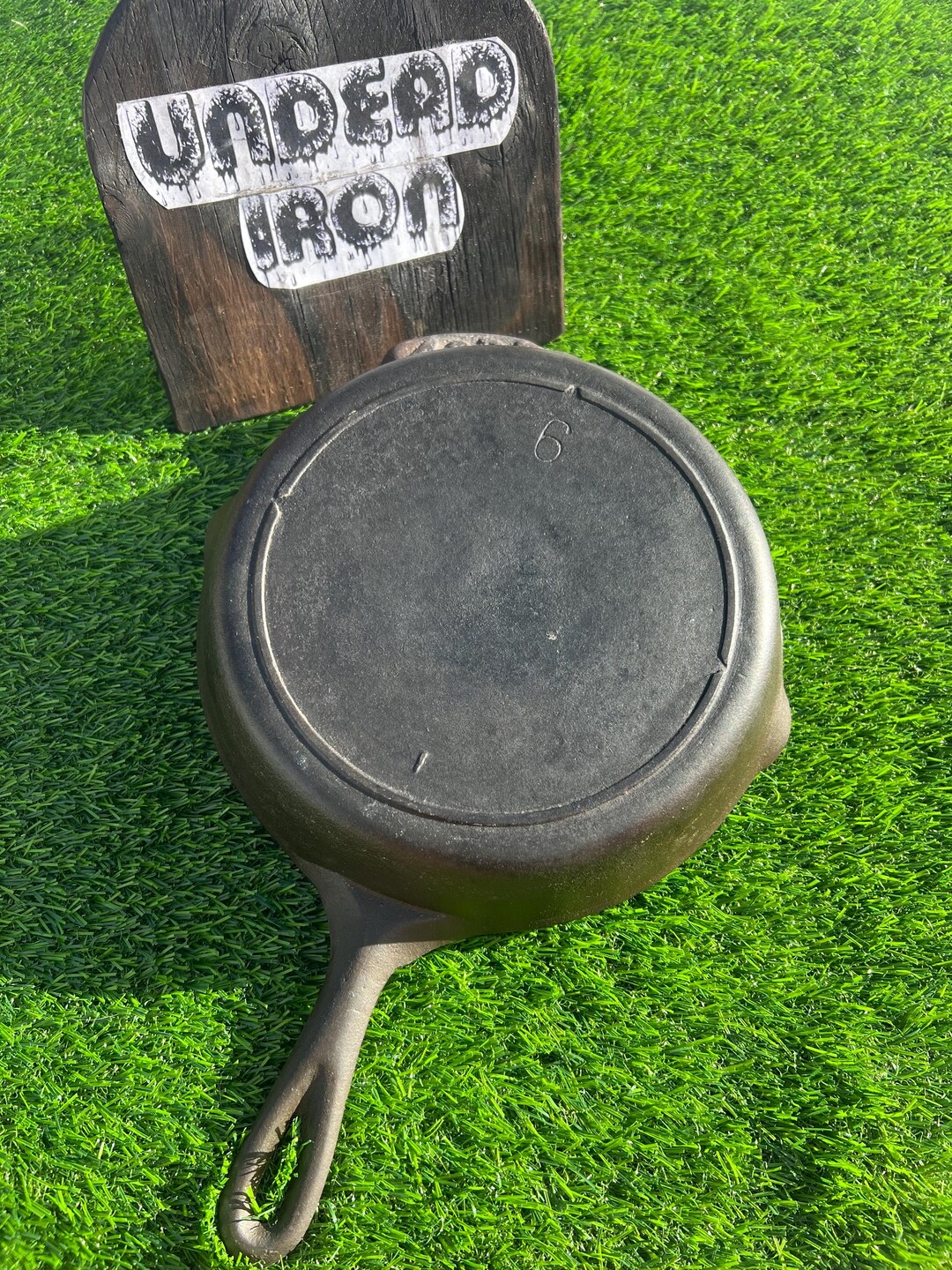DEAD Flat! Three Notch Lodge Cast Iron Skillet #6 1922-40 - Etsy
