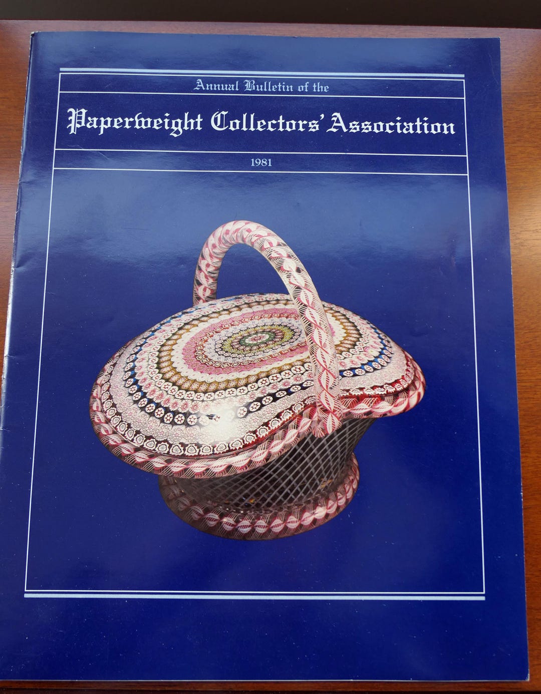 Paperweight Book "annual Bulletin of the Paperweight Collectors ...