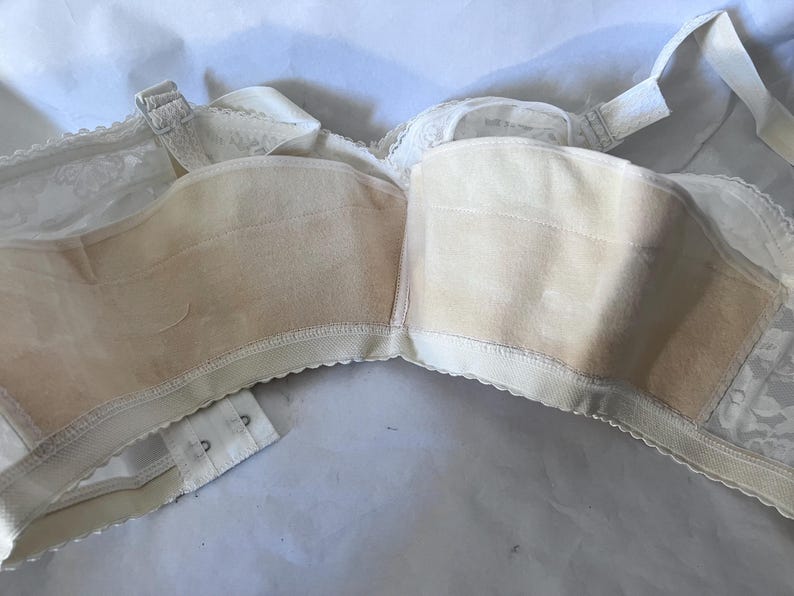 Vintage Bullet Bra, White Floral Lace Bra, Romantic Mid-century, Size ...