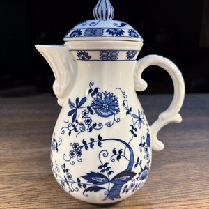 Vintage Vienna Woods Blue Onion Porcelain Pitcher: 48 Oz English Tea ...