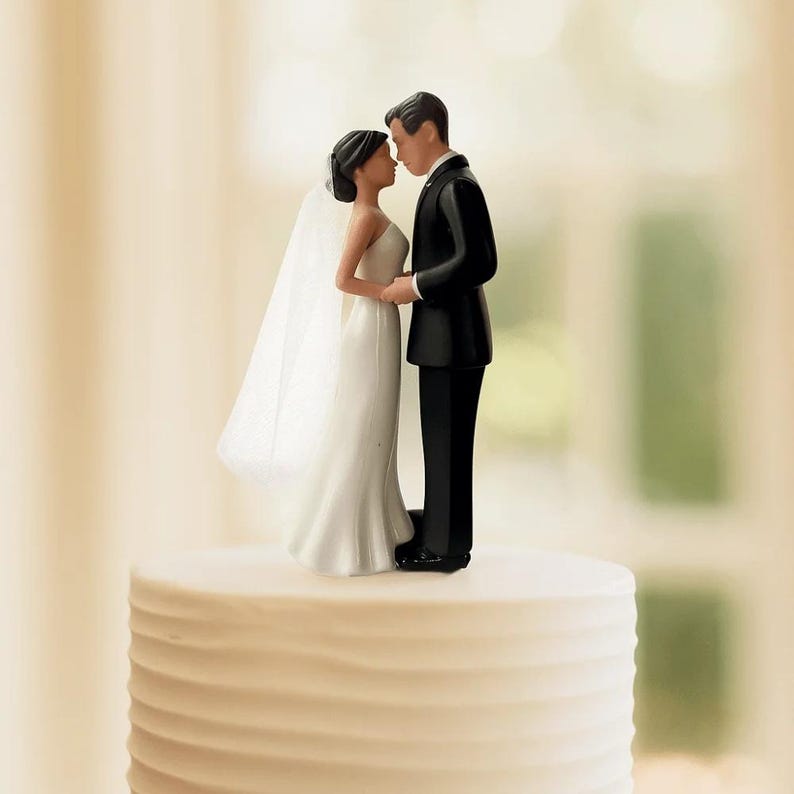 Elegant Bride and Groom Cake Topper: PVC Wedding Figurines - Etsy