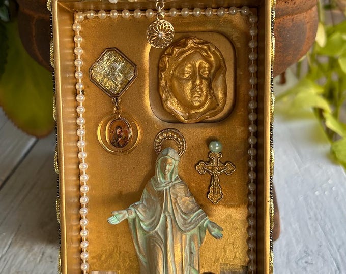 CATHOLIC Blessed Mother Box Shrine - Etsy