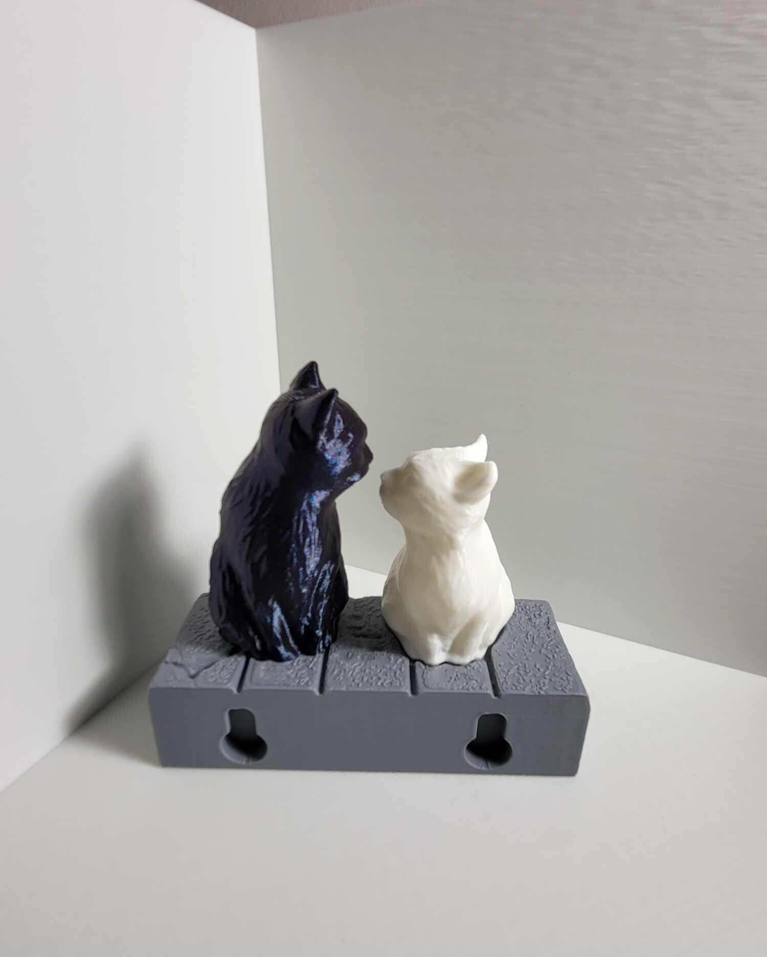 Charming Couple Cat Tail Wall Mount Key Rack - Keep Your Keys Safe and ...