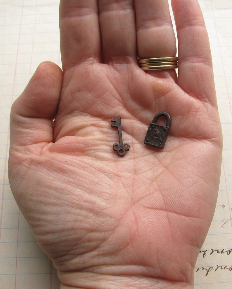 Small Rustic Weathered Jewelry Box Lock and Key Charm Sets - Etsy