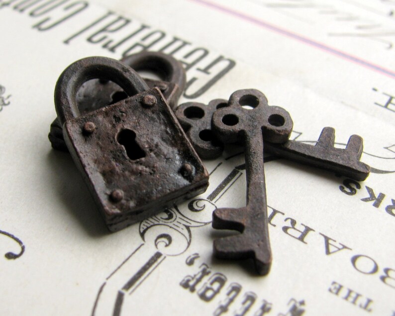 Small Rustic Weathered Jewelry Box Lock and Key Charm Sets - Etsy