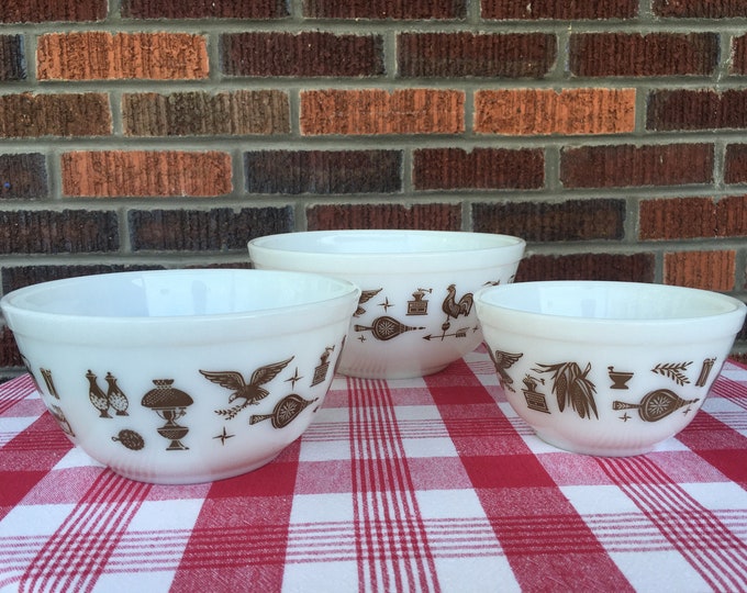 Pyrex Americana Mixing Bowls, Set of 3 Pyrex Mixing Bowls - Etsy