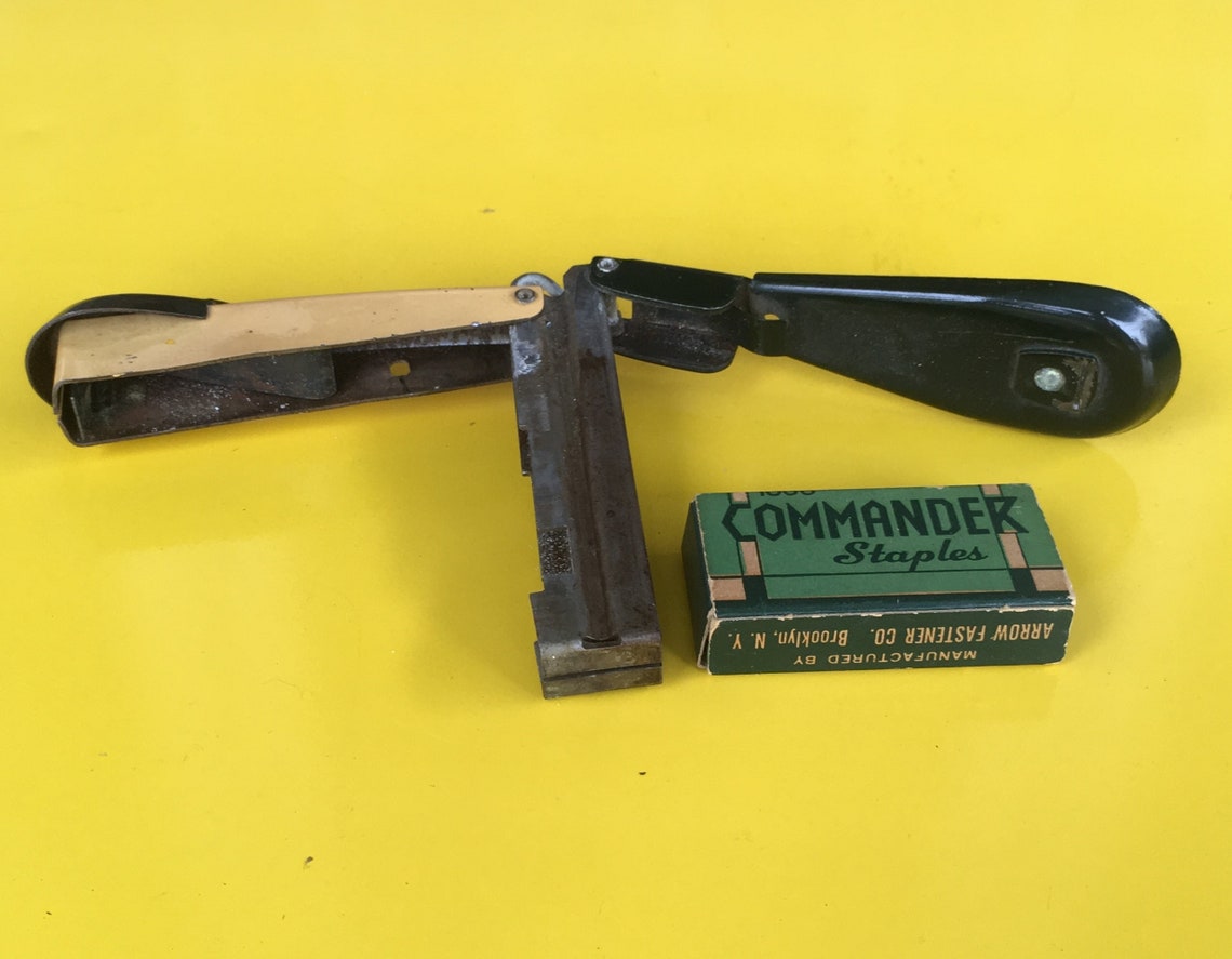 Stapler Vintage Arrow Stapler and Staples Commander Staples | Etsy