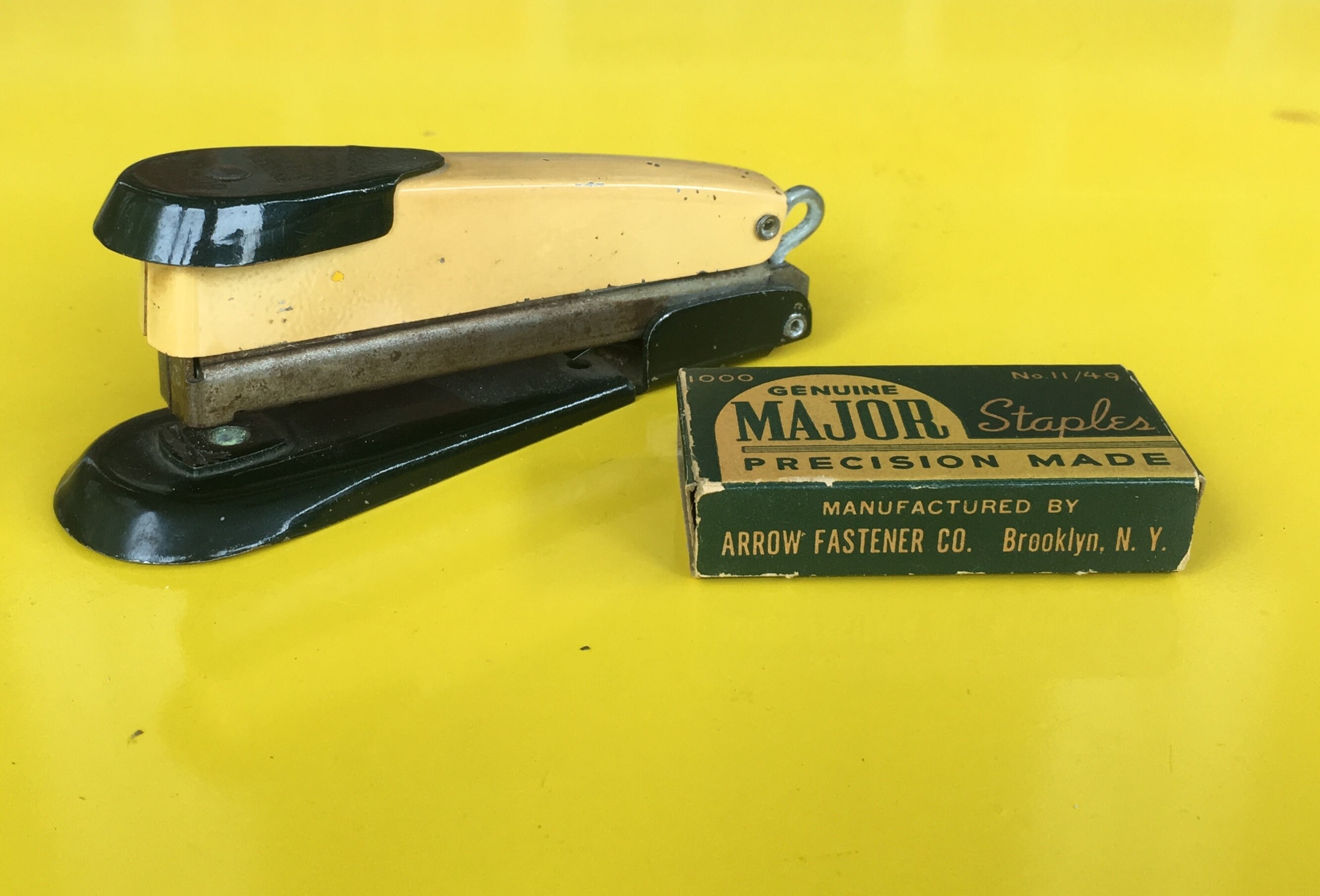 Stapler Vintage Arrow Stapler and Staples Commander Staples - Etsy