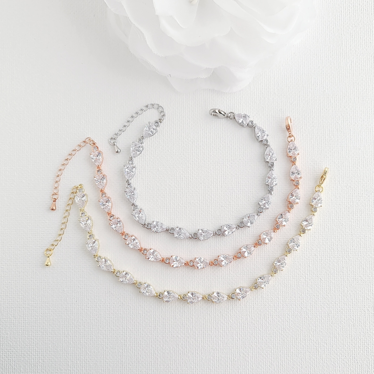 Dainty Gold Wedding Bracelet for Bride, Teardrop Bridal Bracelet, Cubic ...