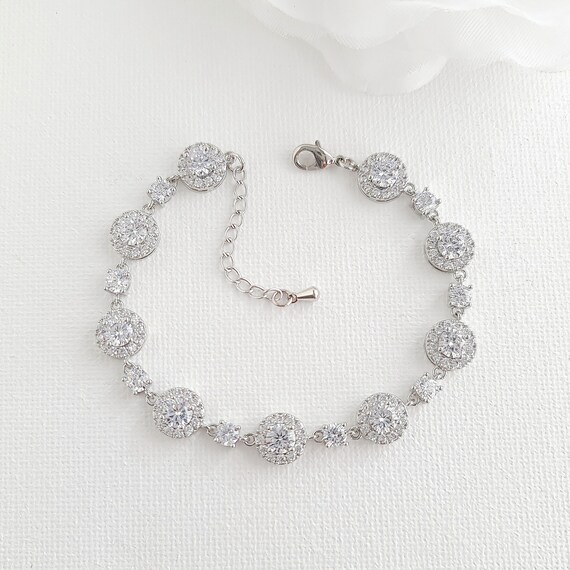 Bracelet for bride on wedding day store