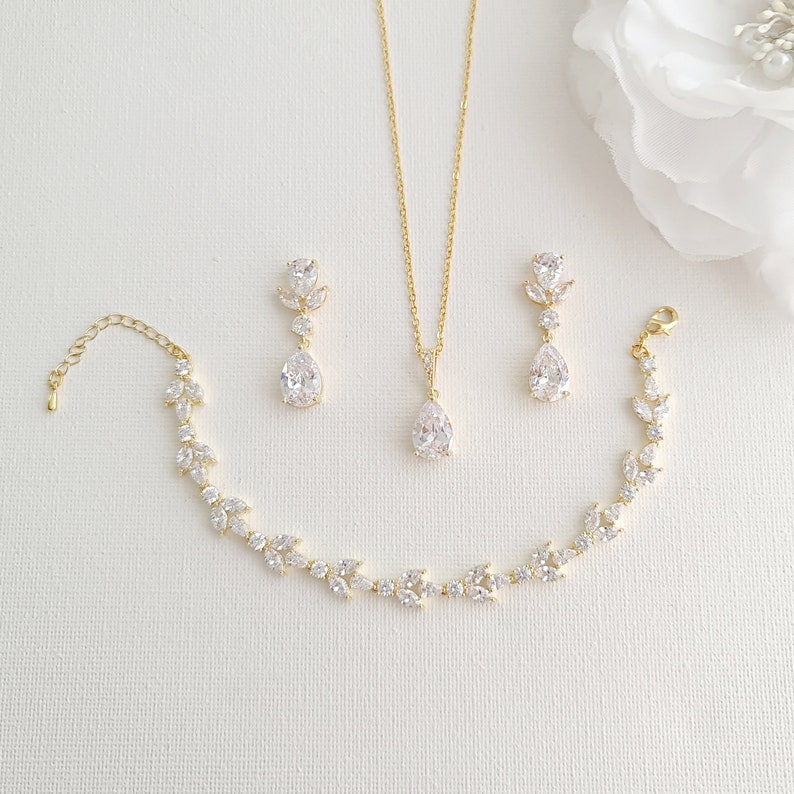 Gold Teardrop Wedding Necklace Set Gold Bridal Jewelry Set of - Etsy