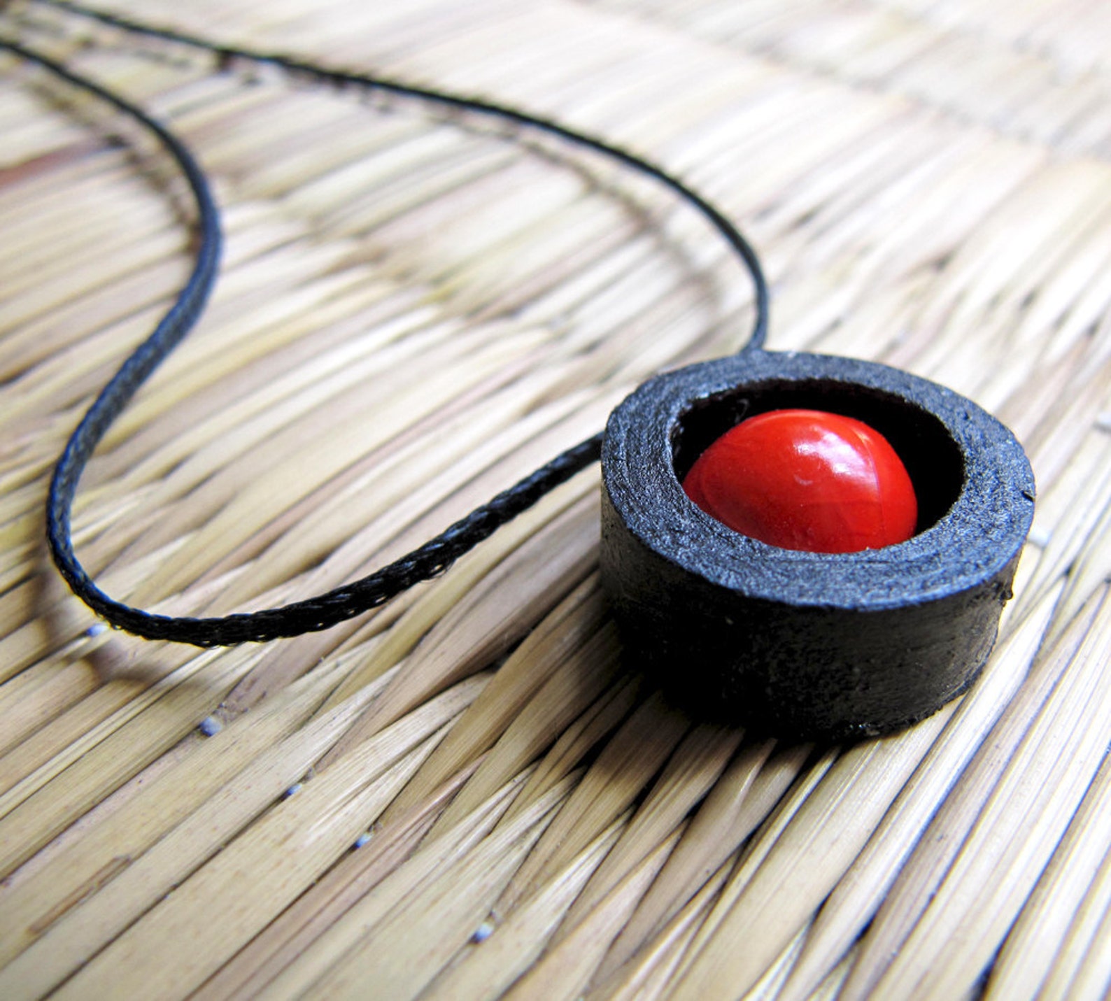 Manjadikuru Seed Necklace • Ethnic Indian Jewelry • Black and Red ...