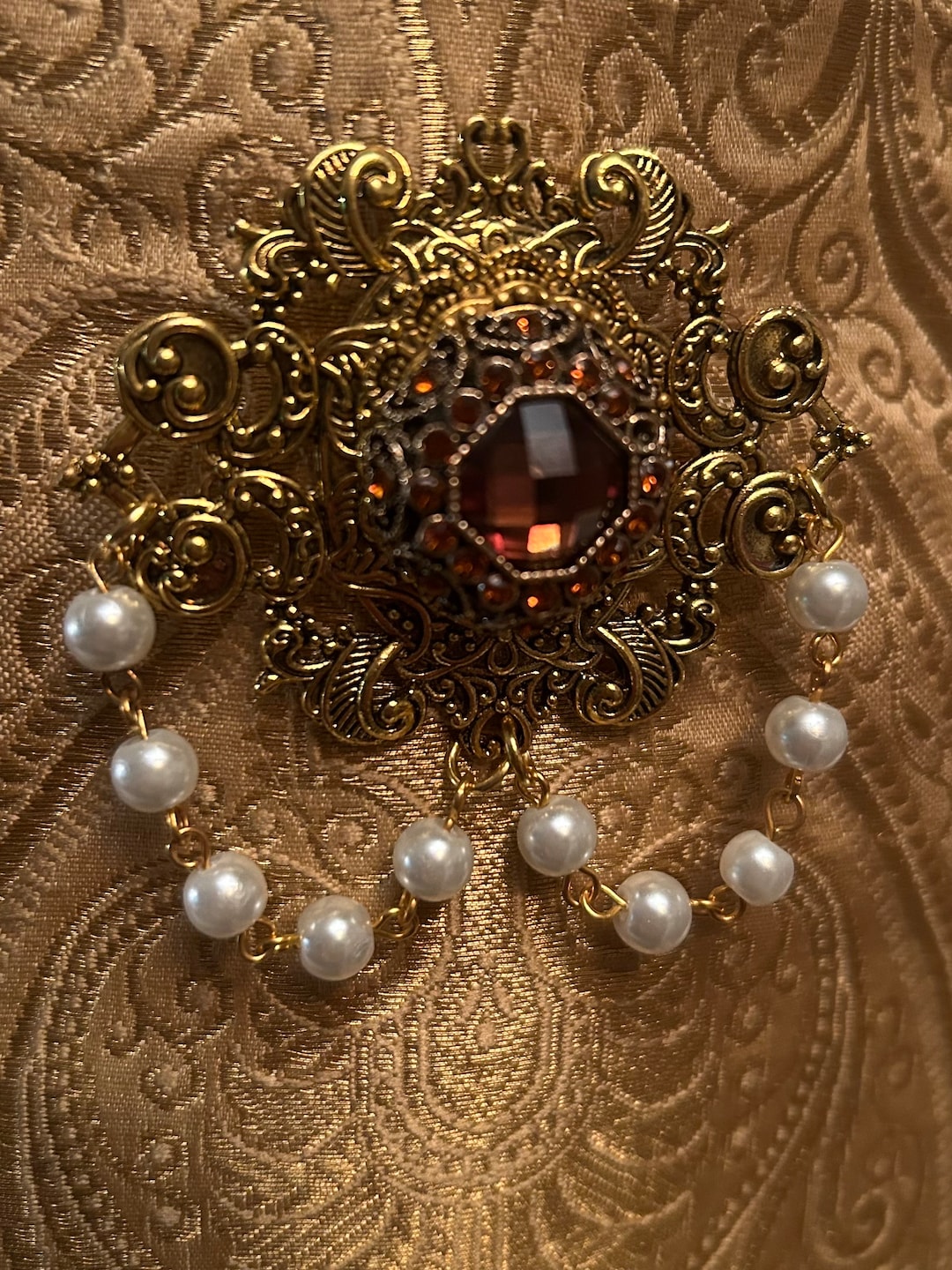 Tudor Brooch - Renaissance Lady - Medieval Style Antique Gold - Queen's ...