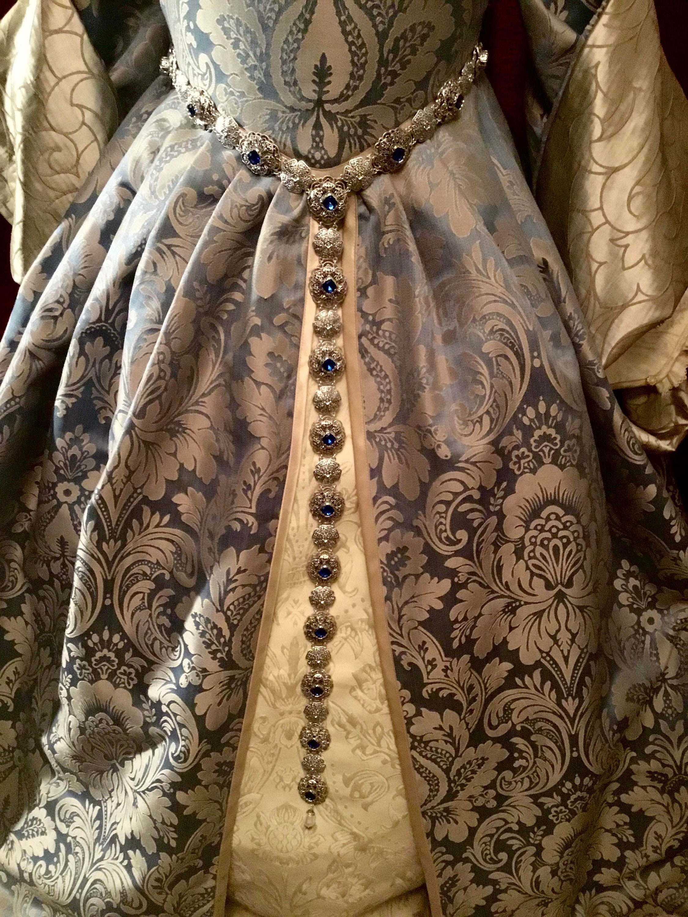 Royal Blue Tudor Rose Girdle Belt: Antique Silver Renaissance Queen ...