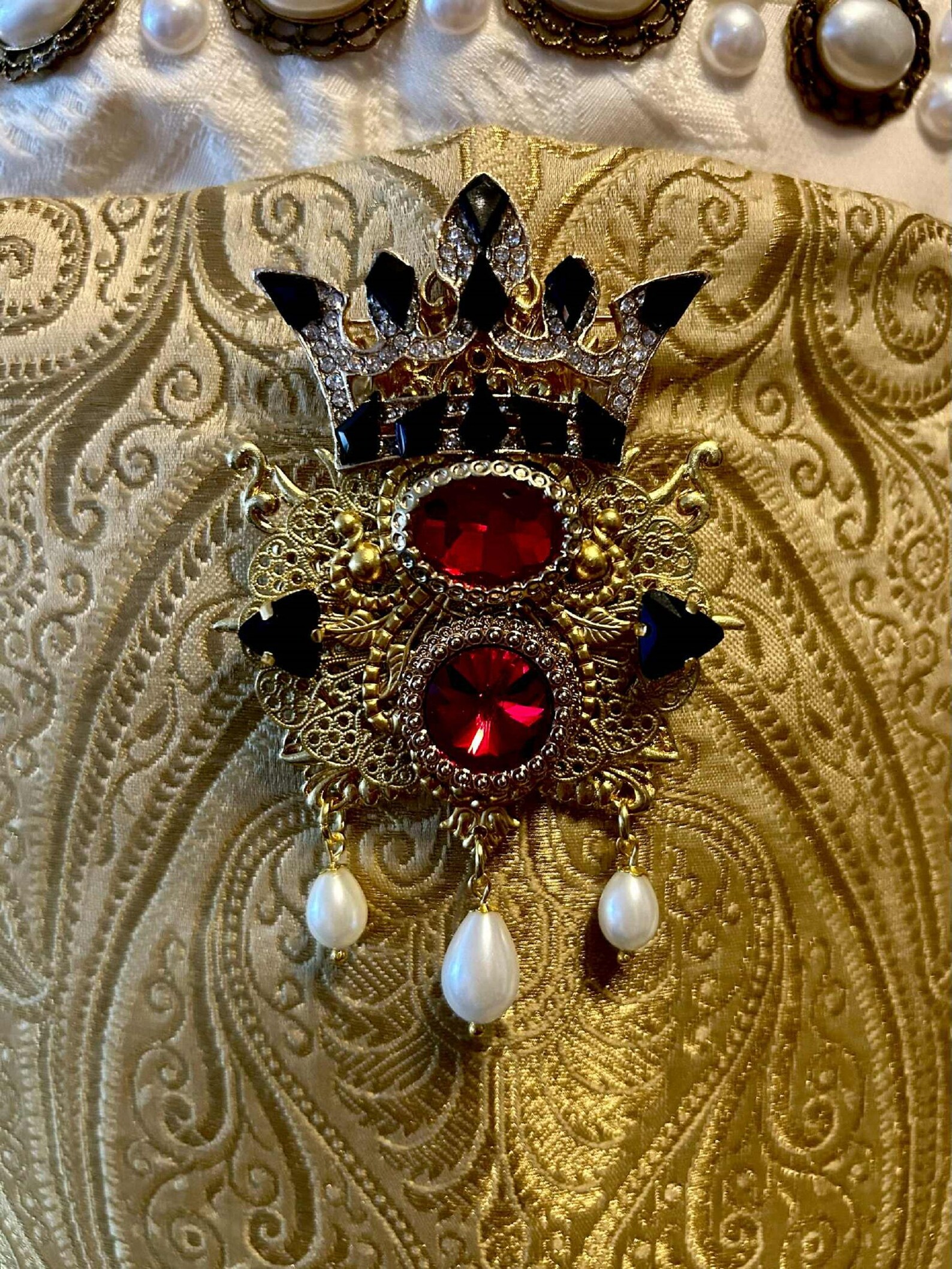 Katherine Parr Brooch: Tudor Renaissance Dress Pin, Historical ...