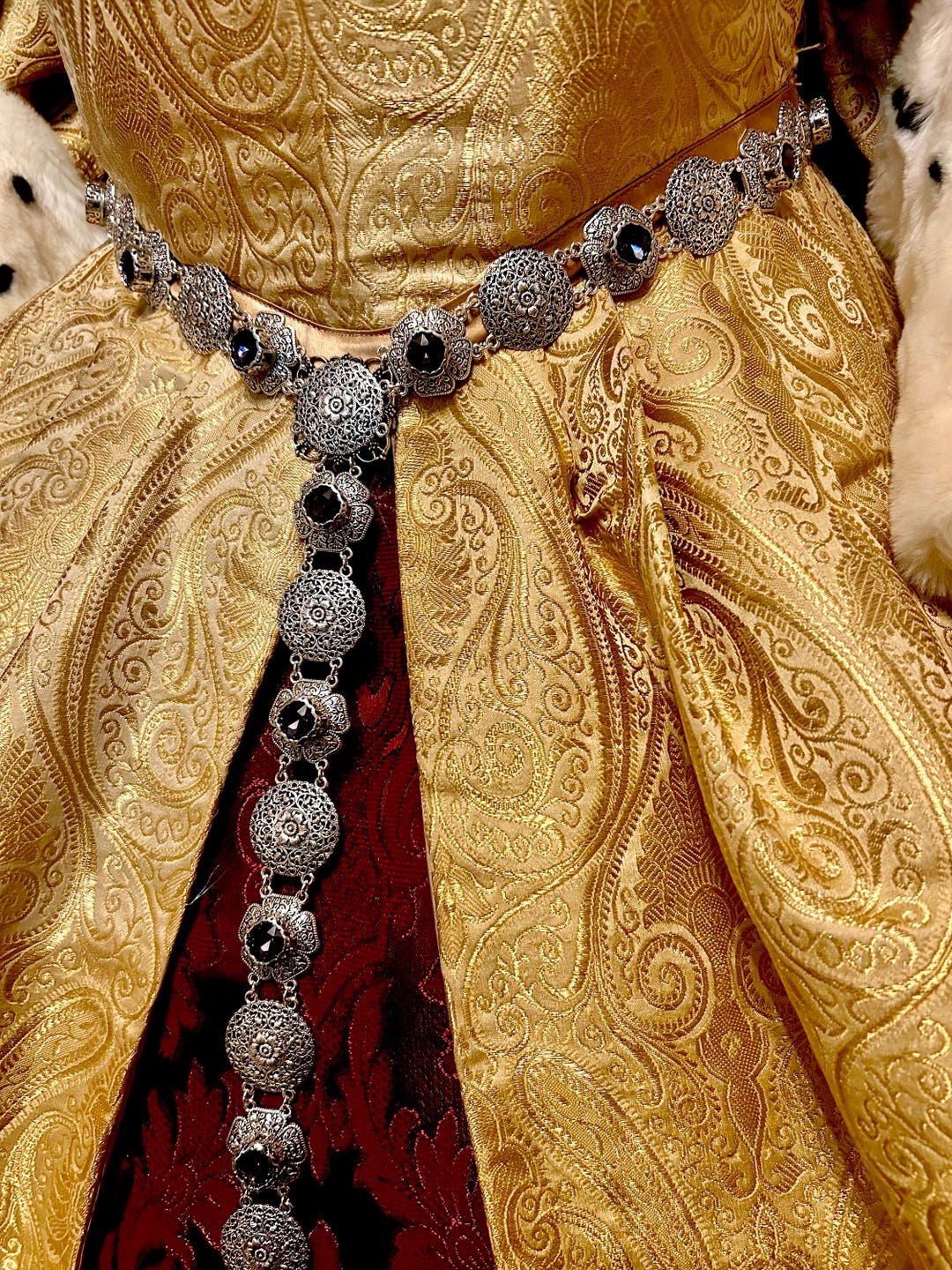 Royal Purple Tudor Rose Girdle Belt: Antique Silver Renaissance Belt - Etsy