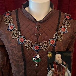 Order of the Garter Chain of Office: Tudor Elizabethan Reenactment ...