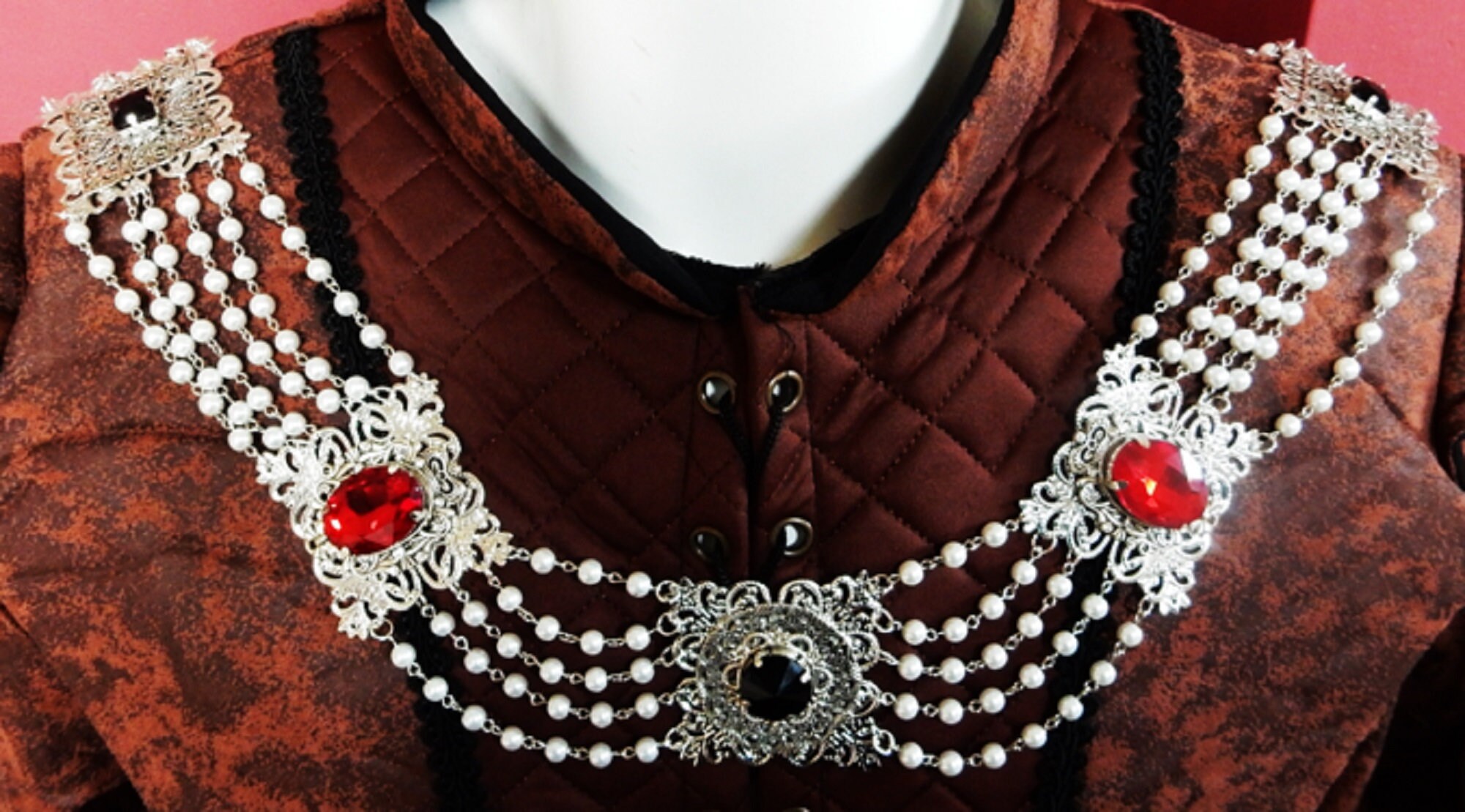 Henry VIII Style Livery Collar: Ruby Red & Black Crystal Chain of ...