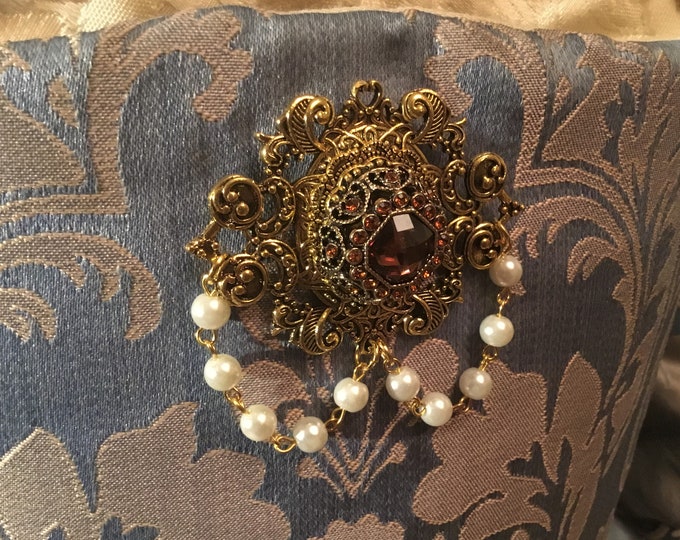 Tudor Brooch Renaissance Lady Medieval Style Antique Gold - Etsy