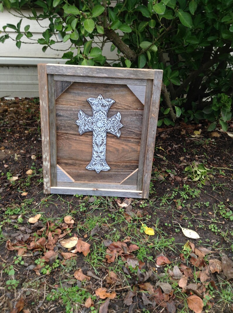 Rustic Cross Decor / Rustic Cross / Framed Cross / Farmhouse - Etsy