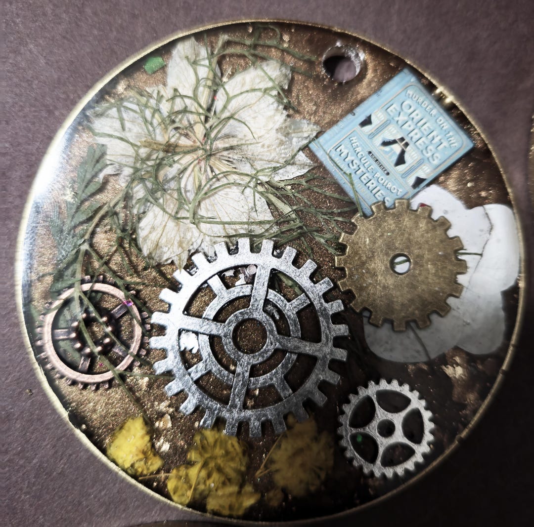 Handmade Steampunk Botanical Ornament – Resin Gear & Floral Decor ...
