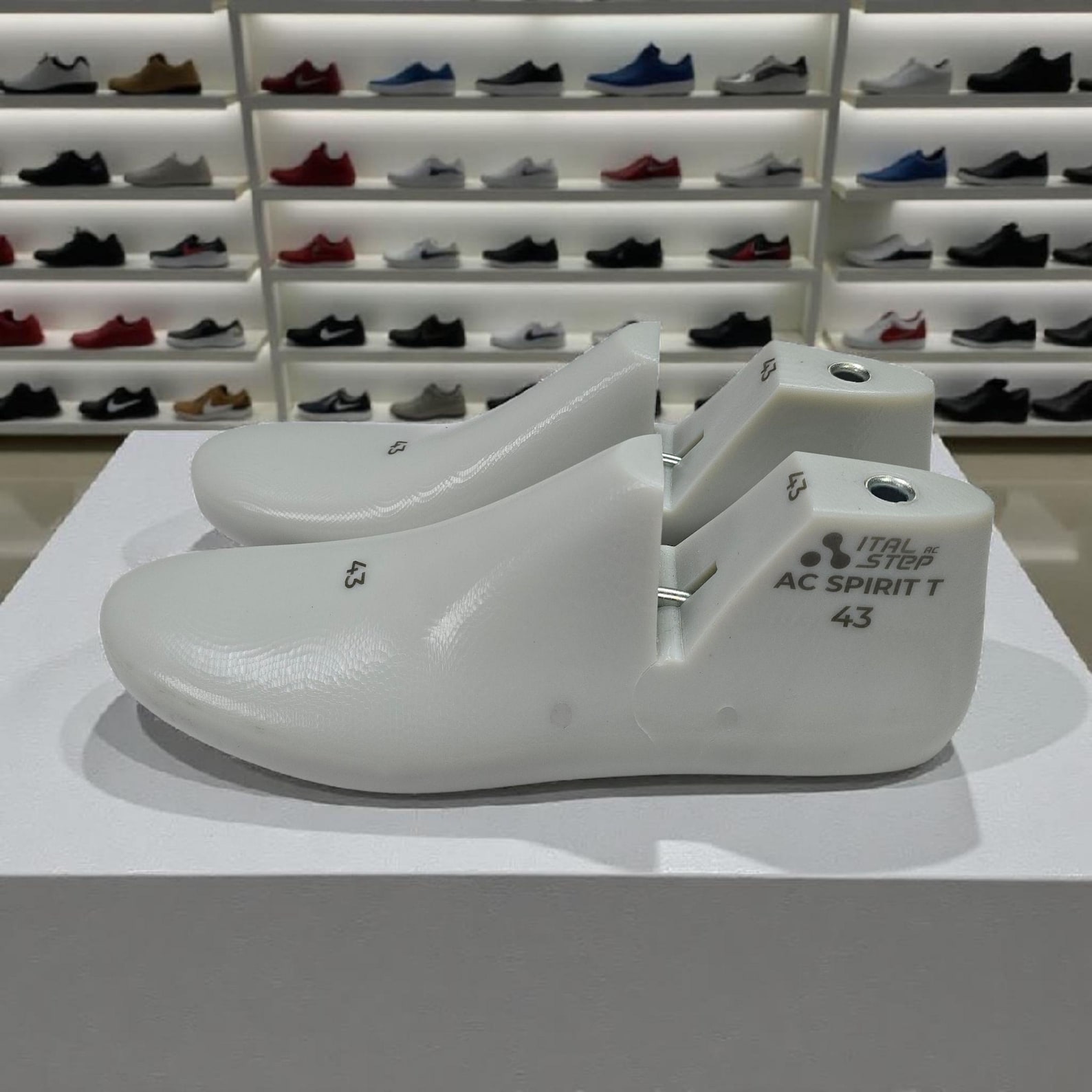 Men’s Split Shoe Last: Alpha Lock Plastic Form for Sneakers, Trainers ...
