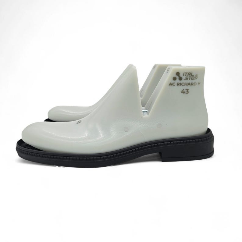 Men’s Plastic Shoe Lasts Richard Y | Split Alpha Lock | Plastic Form ...