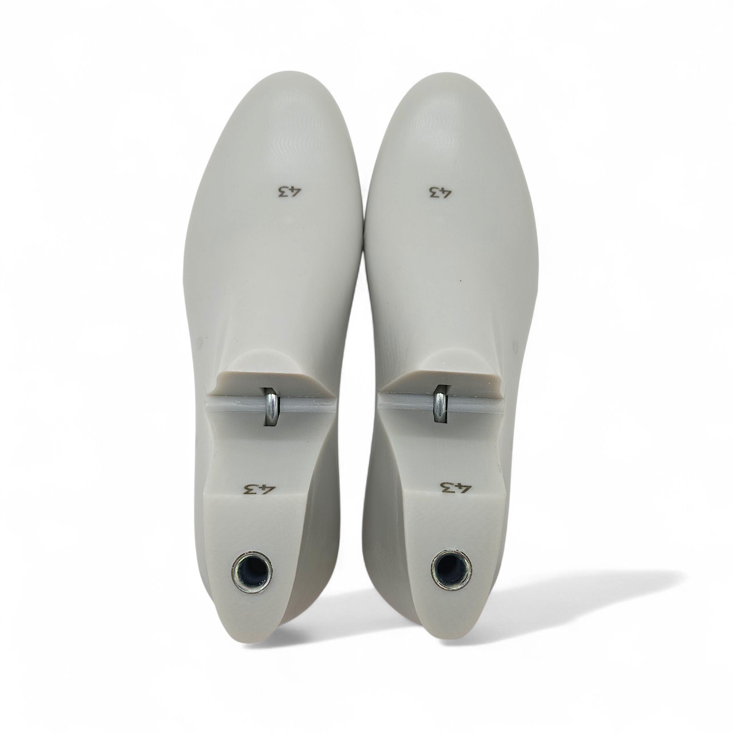 Men’s Shoe Last With Alpha Lock. Split Plastic Lasts for Boots, Chelsea ...