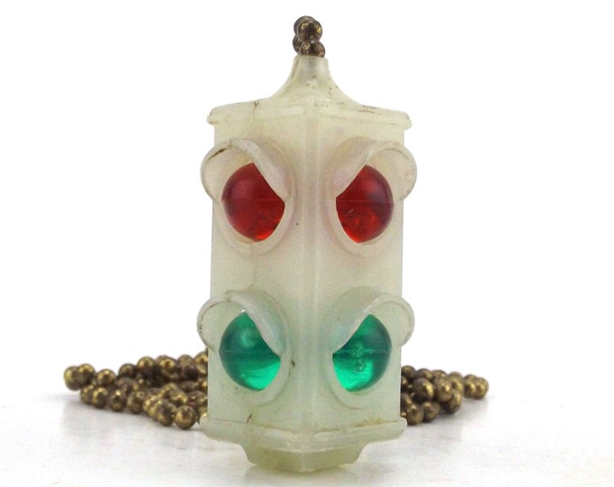 Glow in the Dark Traffic Light Chain Pull | Vintage 60s - Etsy