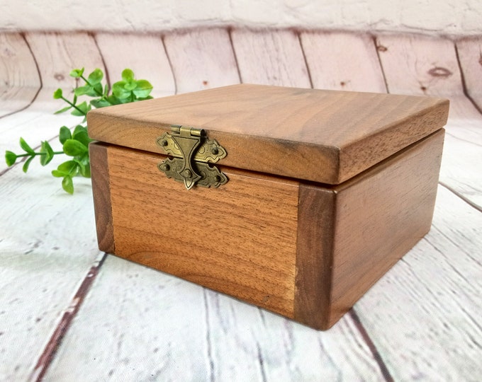 Vintage Small Wood Box With Hinged Lid | Square Wooden Box Storage ...