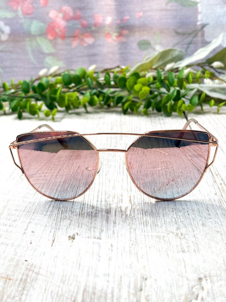 Futuristic Cat-eye Sunglasses: Rose Gold With Orange Mirror Lenses ...