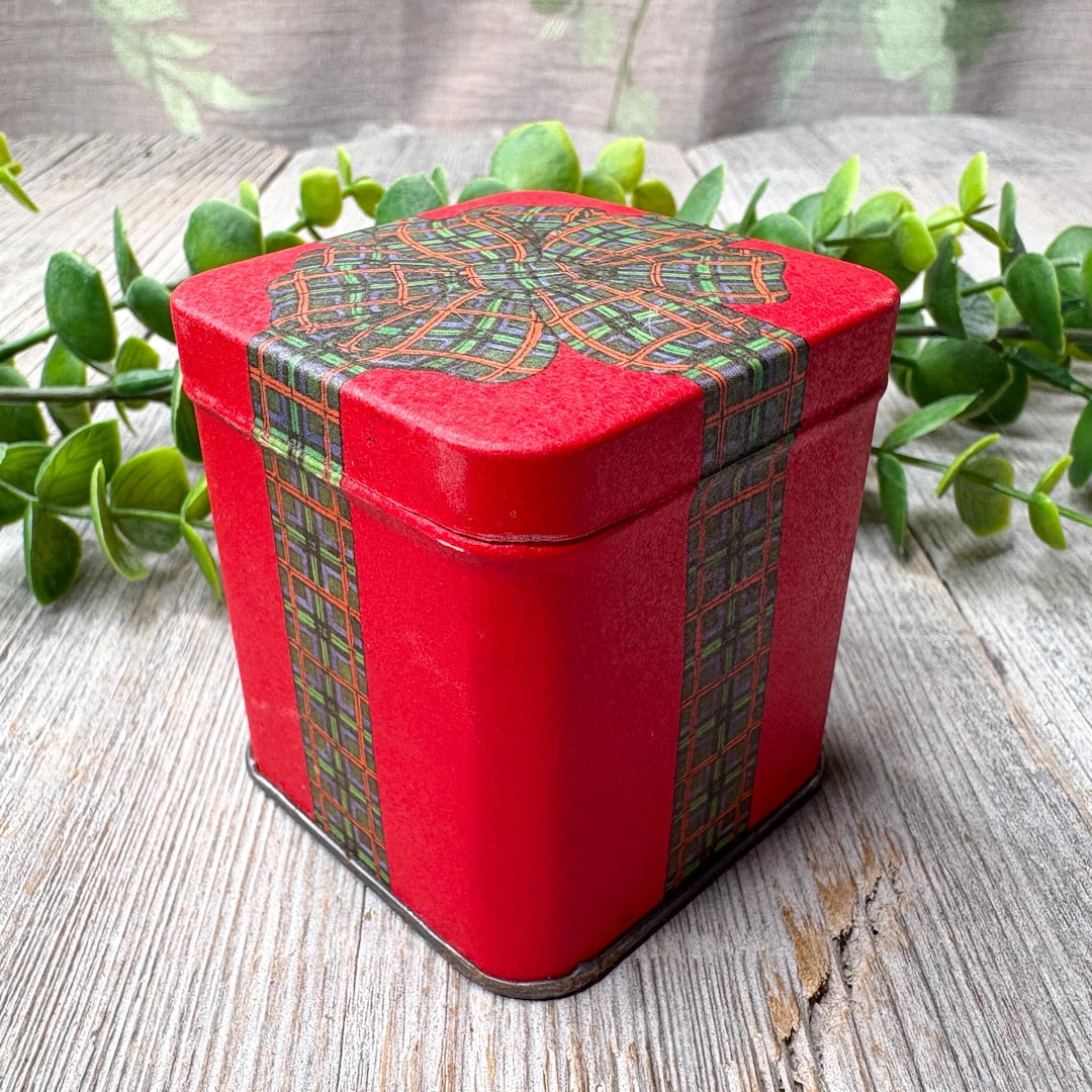 Small Square Gift Box Tin Metal Box Present Red With Green Bow ...